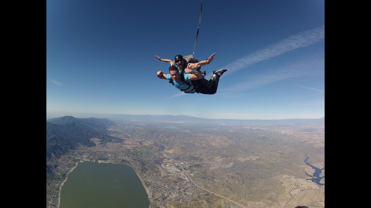 BB.Ep.23 (Skydiving, High Volume Arm Day, Gymshark) - YouTube