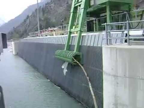 Our trash rake cleaning machine at Pont Ventoux HPP - YouTube