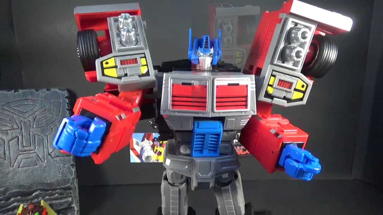 Transformers Fans Hobby Gunfighter 2 (G2 Optimus Prime) - YouTube