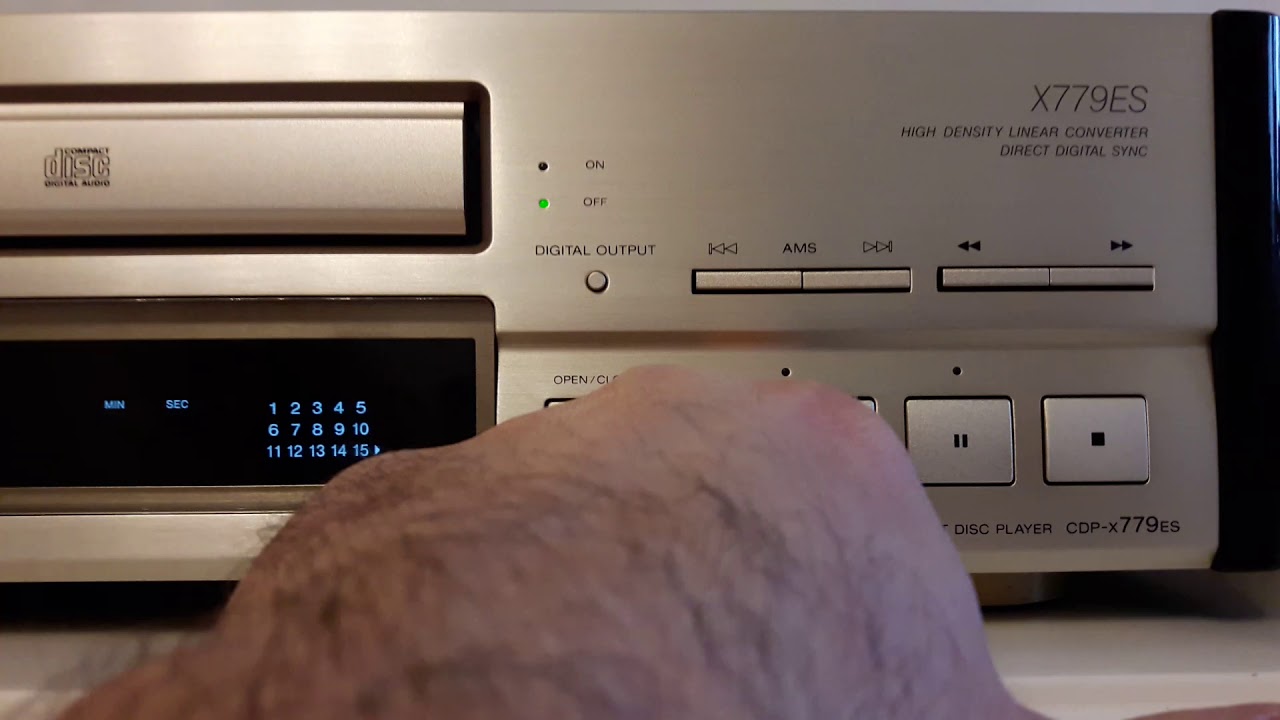 Sony cdp x779es - YouTube
