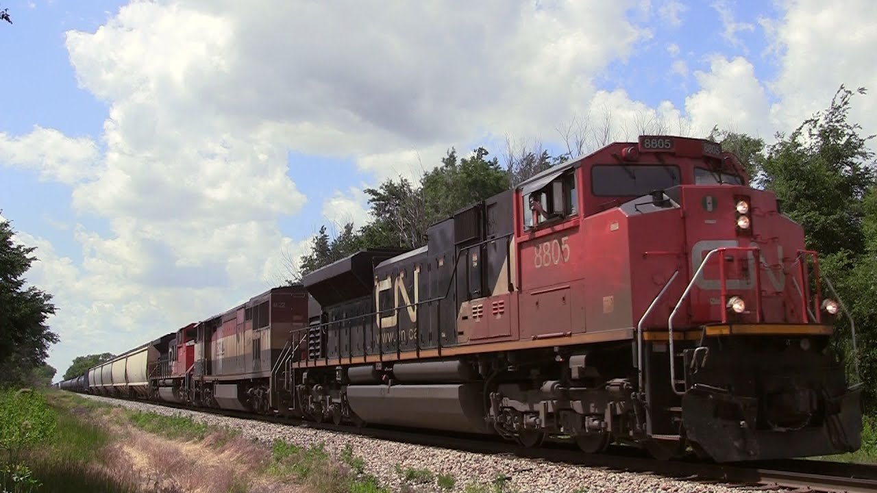 CN 8805 East, Approaching Burlington, Illinois on 6-16-2011 - YouTube