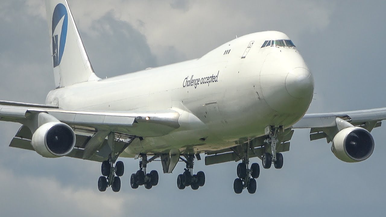 BOEING 747 LANDING + DEPARTURE and a LOUD AN124 Take off (4K) - YouTube