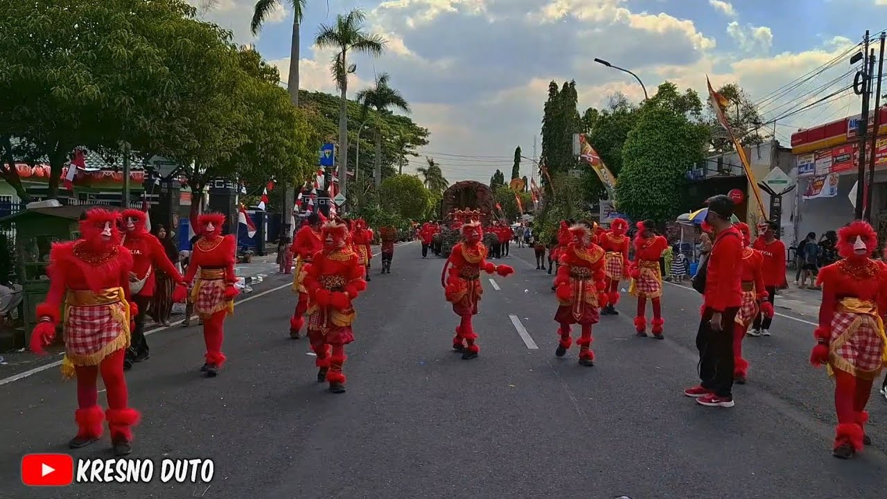 Pasukan Kera Merah !! Karnaval Pembangunan Kabupaten Blora - YouTube