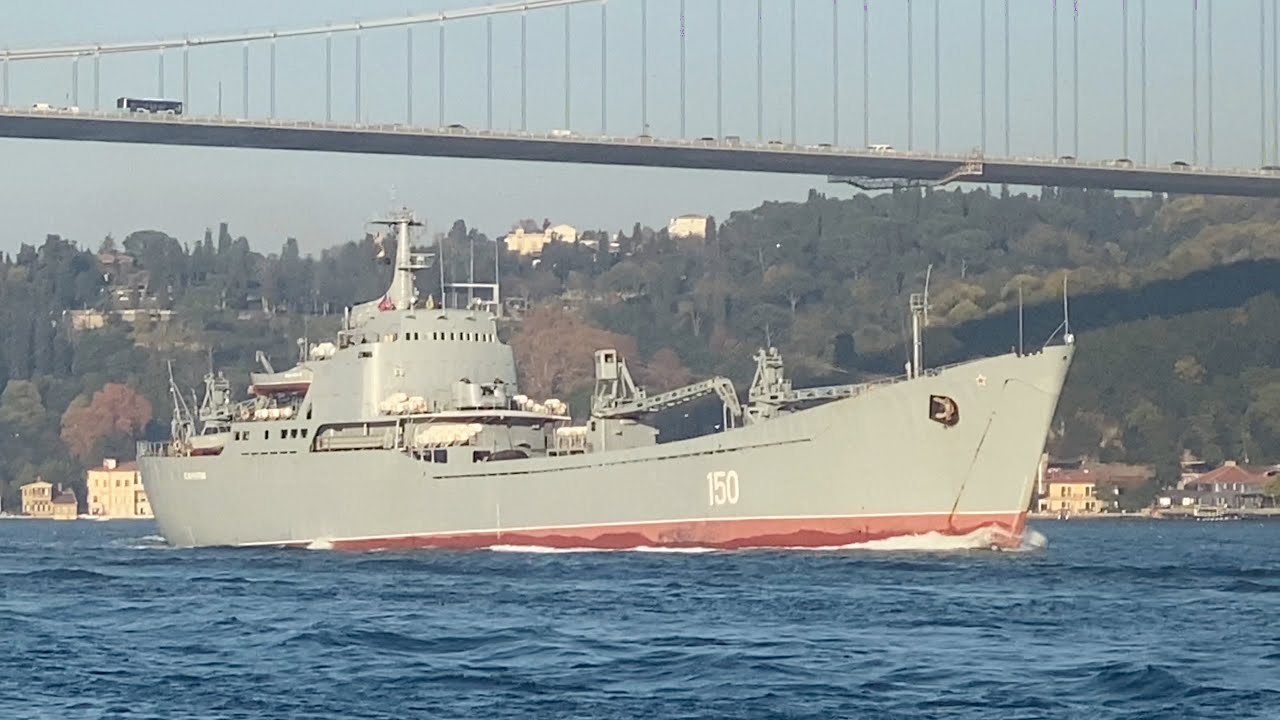Warships On The Bosphorus 150 Saratov Alligator Class Large Landing Ship