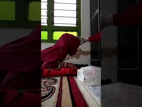 Bu nyai bersuara merdu