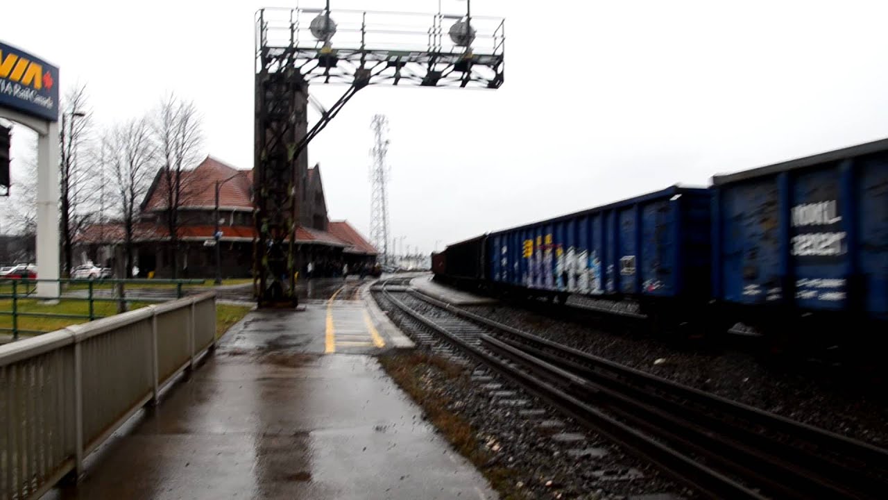 CN Local and VIA Train #72 at Brantford VIA Station - YouTube