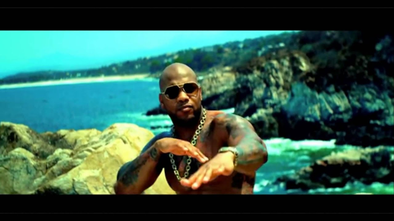 Flo Rida - "Whistle" (official Video) - YouTube