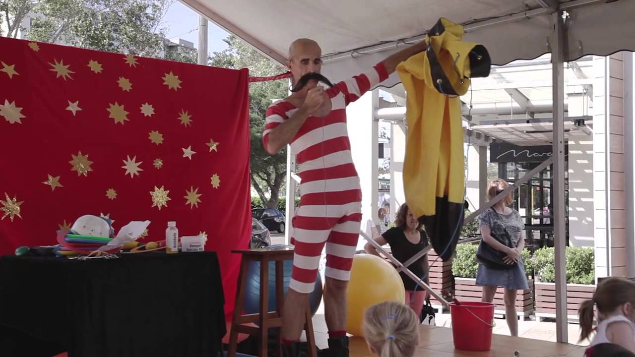 CEDRIC IRVING'S MIGHTY JUGGLING SHOW - YouTube