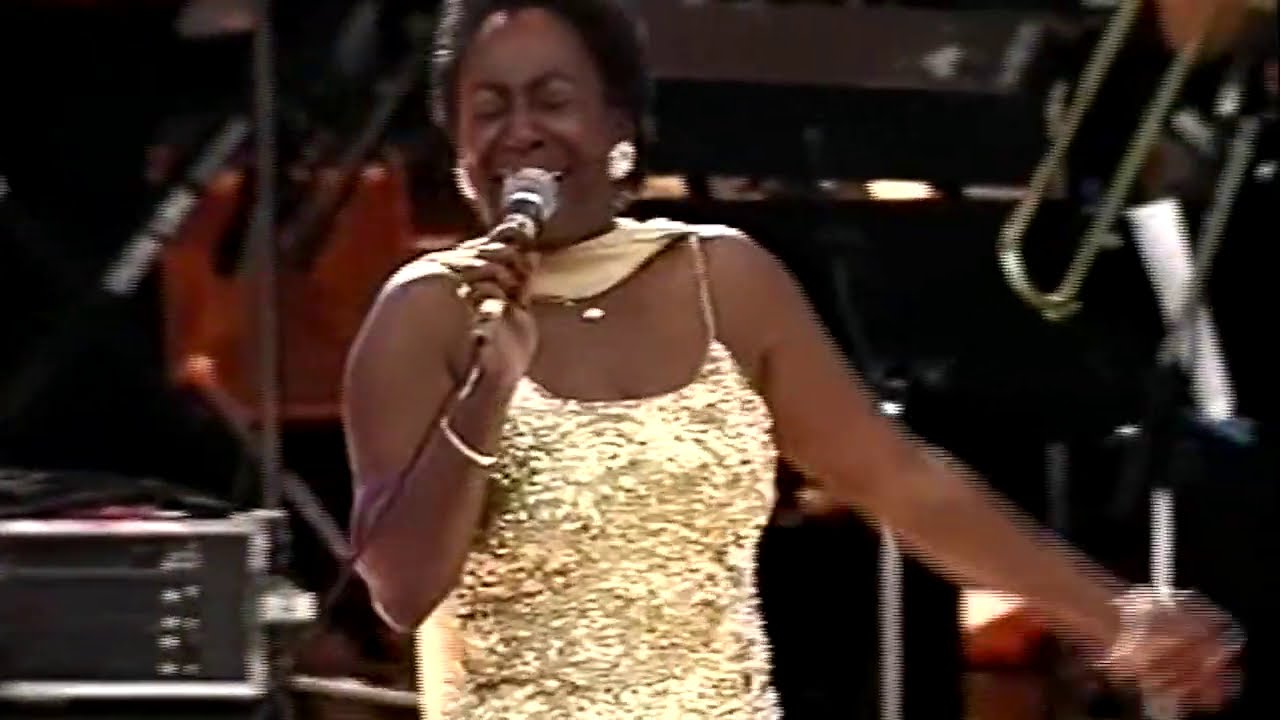 Venetta Fields Let The Good Times Roll - YouTube