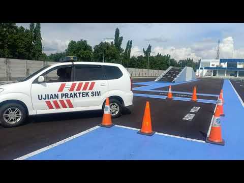 ujian praktek sim A parkir paralel
