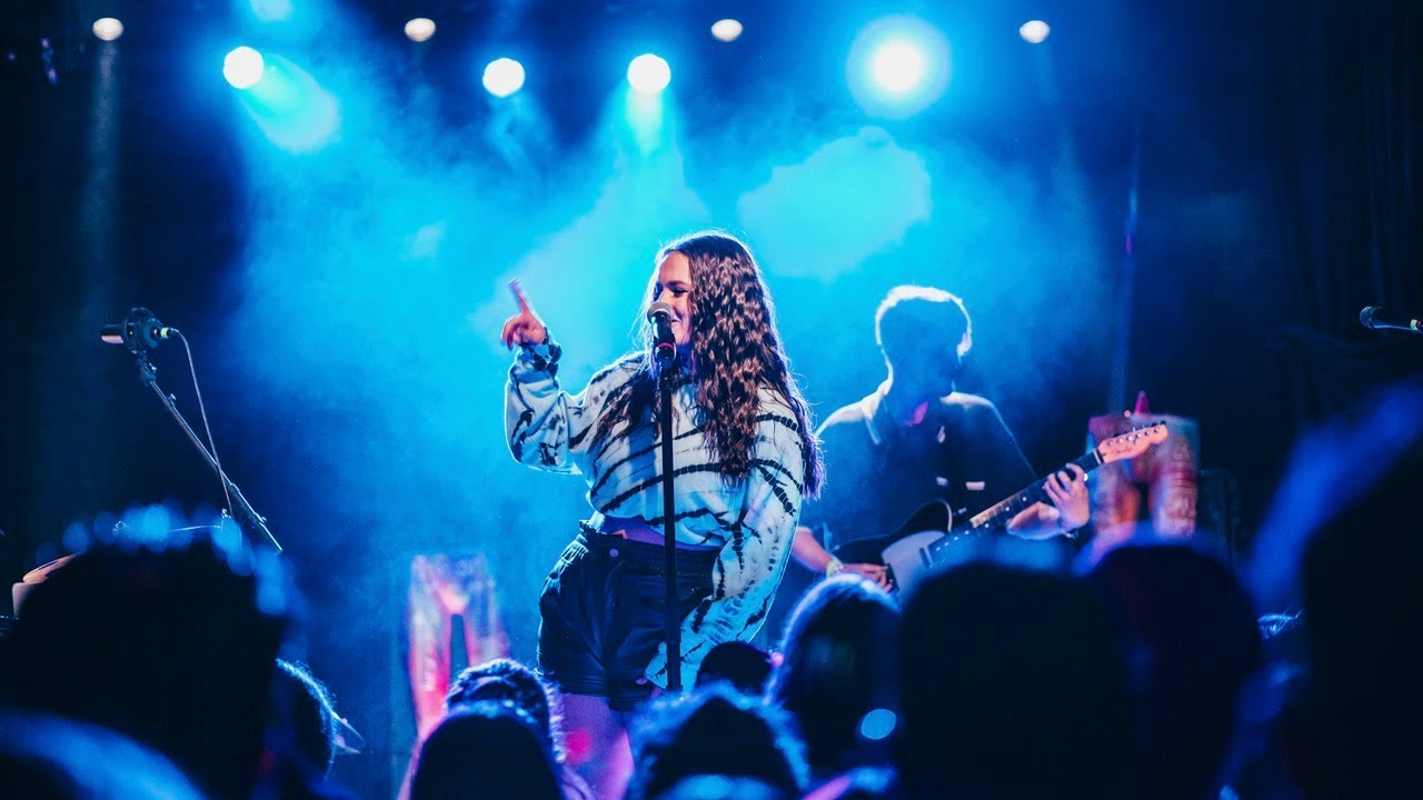 Victoria Anthony - Tour Diaries - 2022 (Behind the Scenes) - YouTube