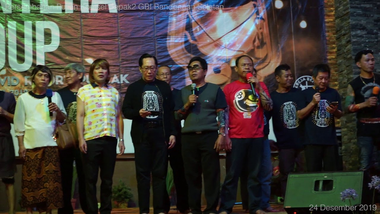 Persembahan Pujian Komsel Pria - MALAM KUDUS / GBI Bandengan Selatan ...