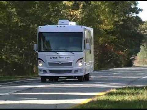 Review of Damon Motor Coach's Challenger Motorhome: Interior & Decor #2 ...