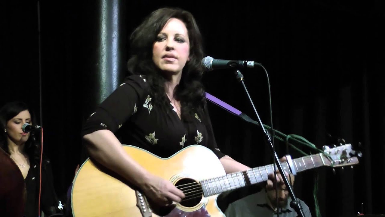 NEW 2014: Sarah Gillespie plays Signal Failure live at the Vortex Jazz ...