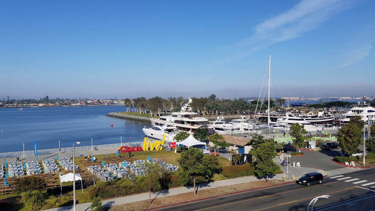 Breakfast on the patio at Cisco Live! 2019 - YouTube