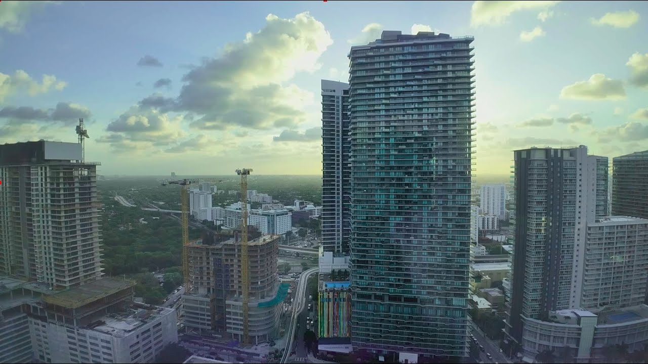 Miami Live - Brickell Arch - YouTube
