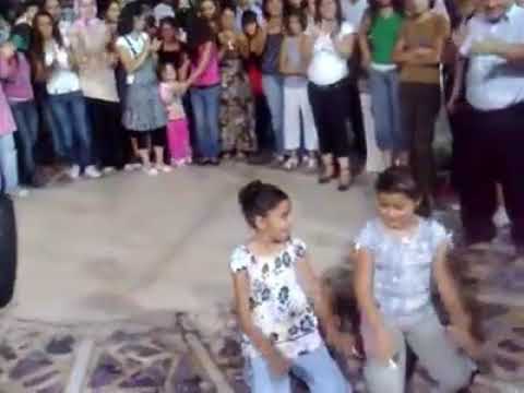 Muhteşem ötesi şemmame oynayan çocuklar!