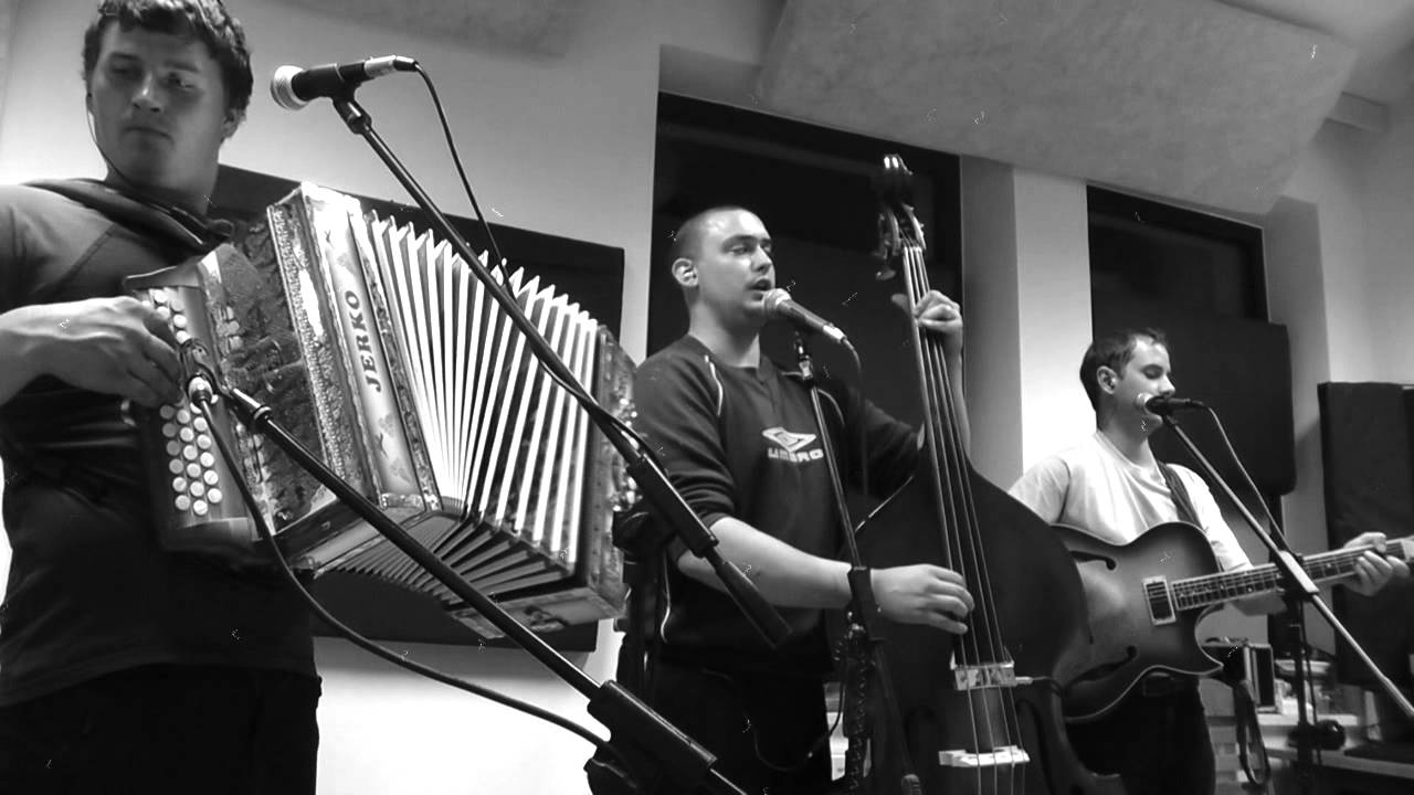 Ansambel BLISK - Ne diraj moju ljubav (Klapa Šufit) - YouTube