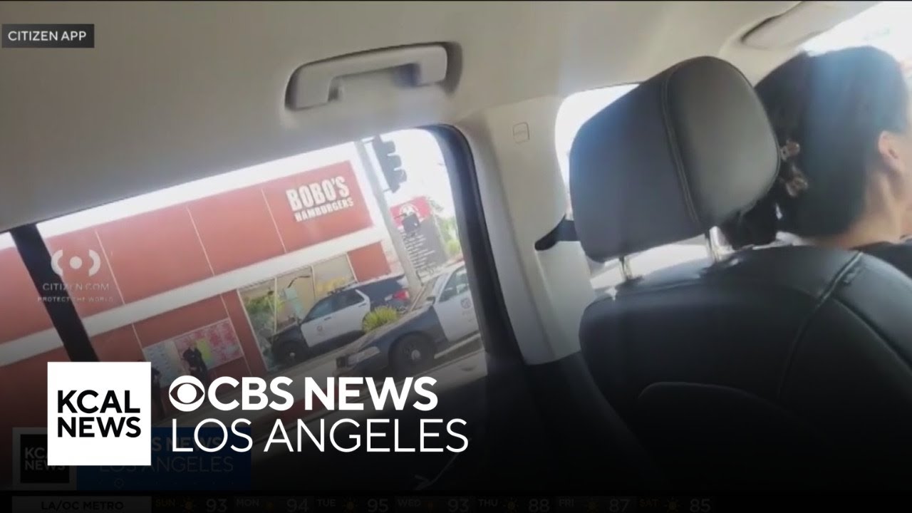 LAPD patrol car crashes into restaurant during South Gate pursuit - YouTube