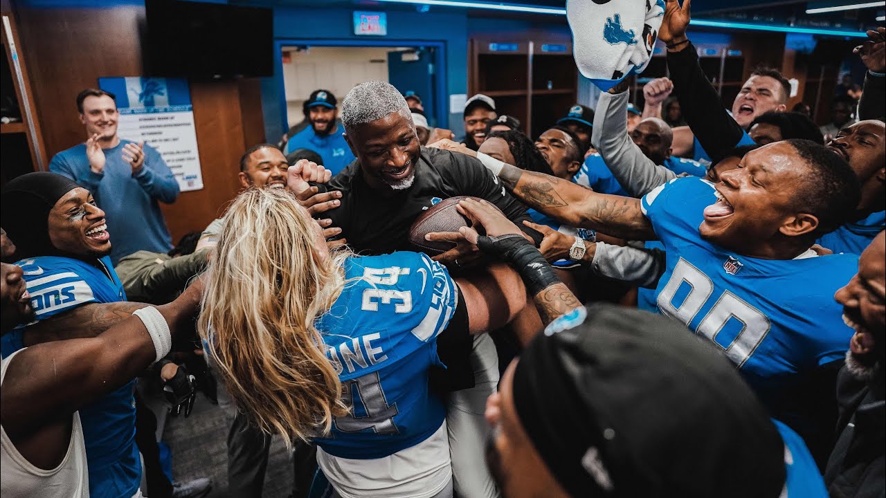 Postgame locker room celebration | Lions vs. Packers - YouTube