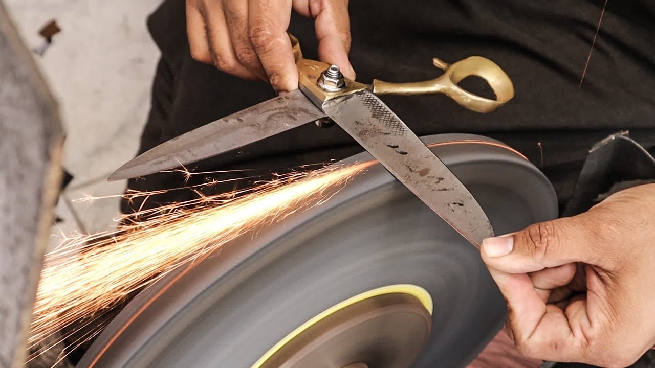 How to Sharpen Scissors Like a Pro. - YouTube