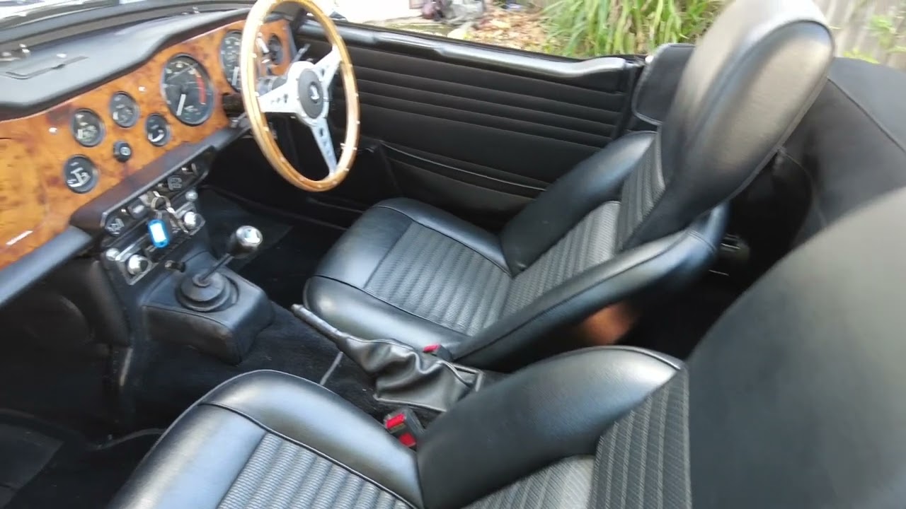 1969 Triumph TR6 Interior Review - YouTube