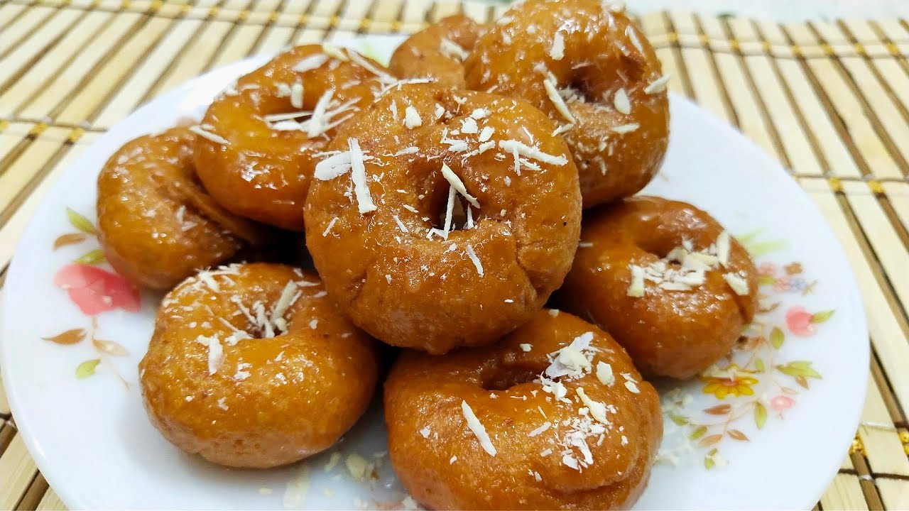 BALUSHAHI | Badusha Recipe | Halwai style Balushahi - YouTube