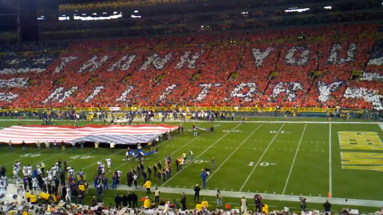 Lambeau Field National Anthem -Card Stunt -Veteran tribute 11-14-11 ...