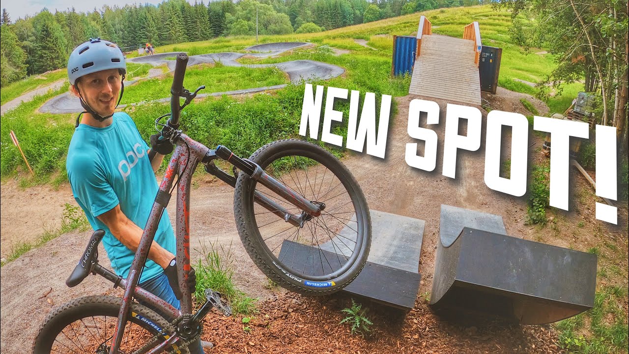 RIDING THE SMALLEST MULCH JUMP EVER..! (HUGE TRICKS) - YouTube