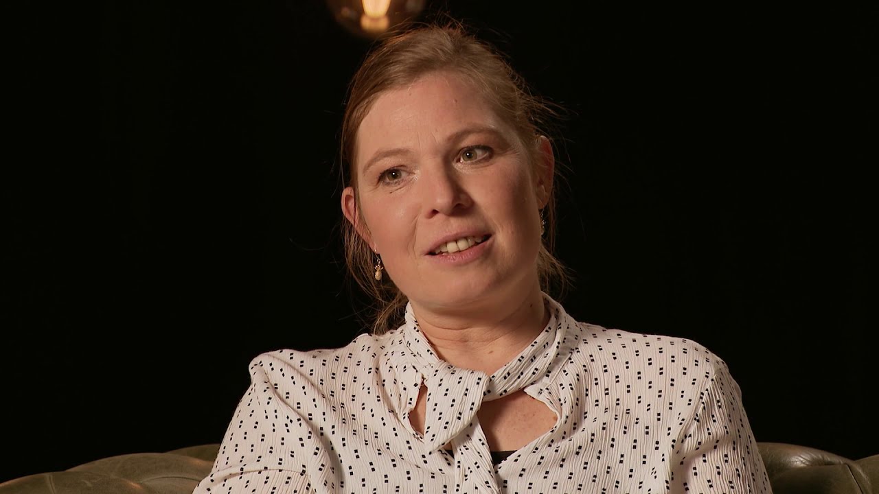 Porträt Lily Horn Is Born | zäme stah | SRF Musik - YouTube