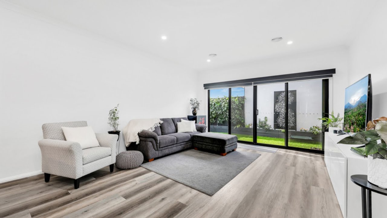 14 Milazzo Road, WOLLERT, Victoria - YouTube