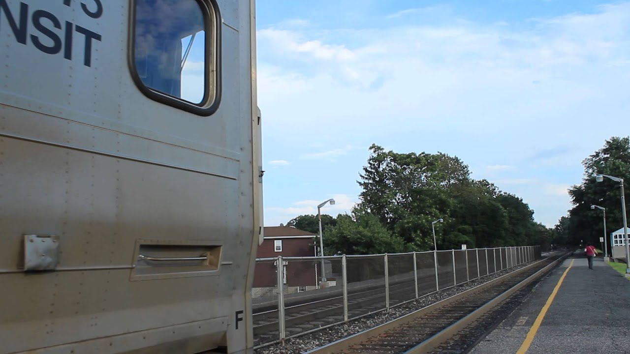 NJT Main Line: Hoboken Bound Train at Lyndhurst RR [GP40] - YouTube