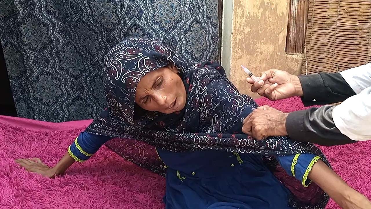 Injection Video | injection injection on hip || Doctor Injection Video ...