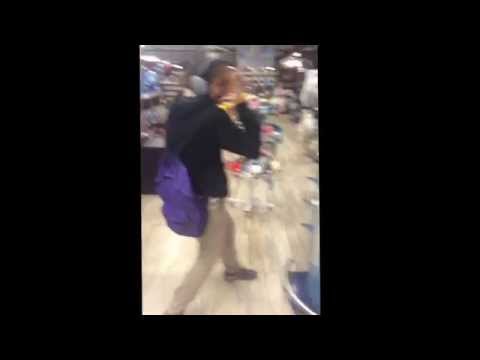 Dans Edemeyen Sakar Kız