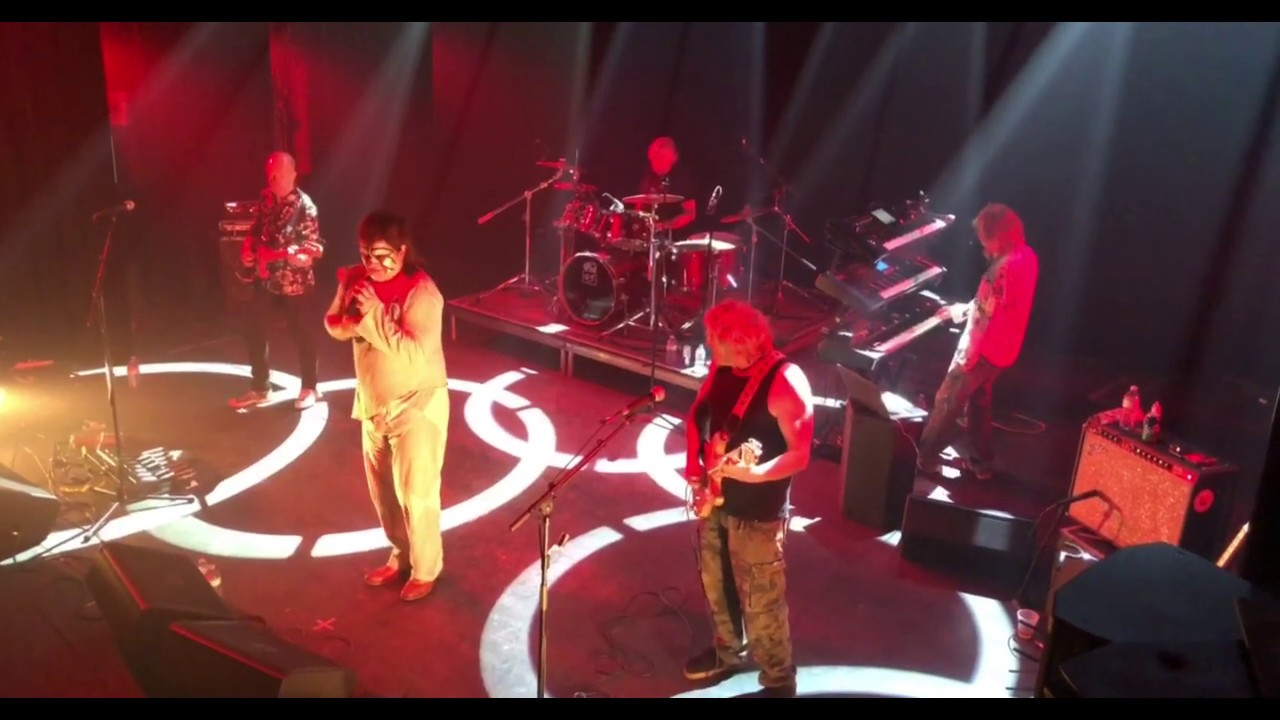 The Mick Pointer Band • Montréal • « The Web » - YouTube