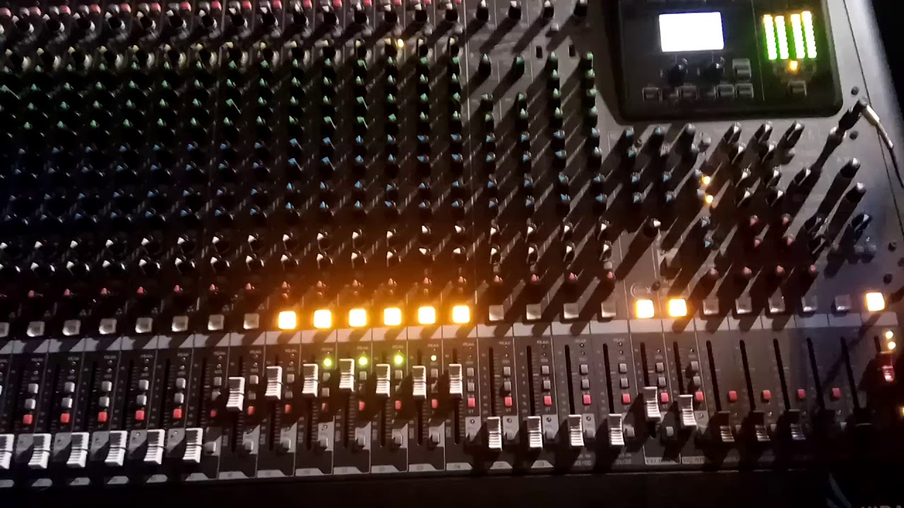 Yamaha MGP32 - YouTube