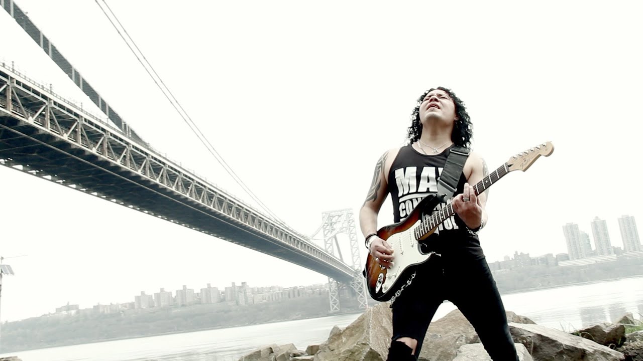 CONNEKTE Rola De Un Inmigrante - YouTube