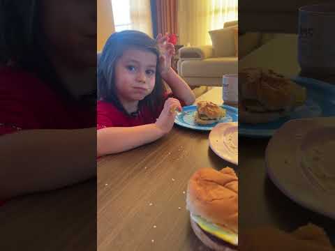 Oy şişmanım 🥰#keşfet #youtube #youtubeshorts #shortvideo #shorts