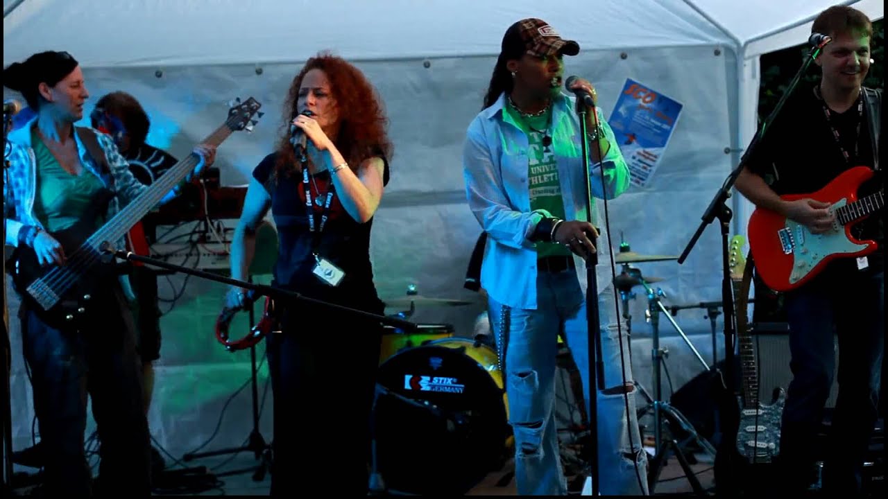 Life In A Day- SHOW- FIRST TAKE- 2 covers - 24July2010- RWB "The Renee ...