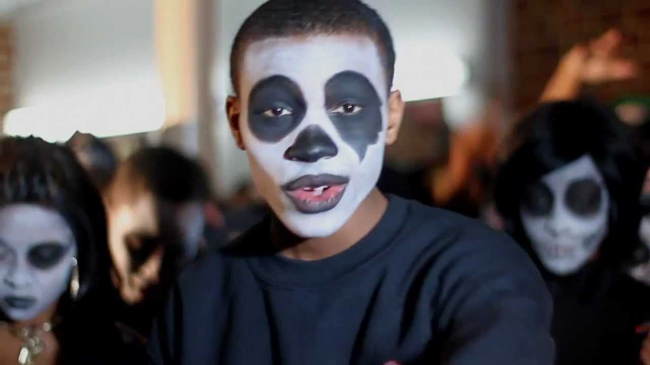 Twerk Song - Meta Mike Dir: Kaven Brown #TwerkSong - YouTube