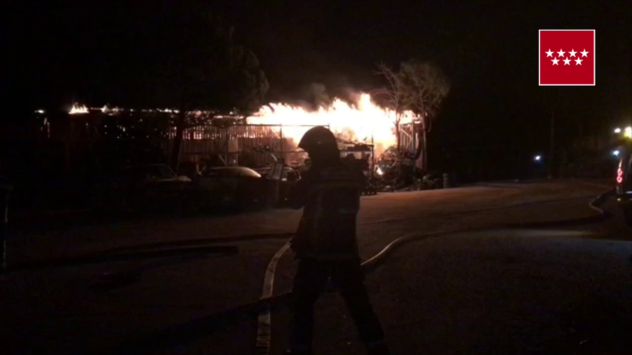 #Incendio chatarrería #Loeches - YouTube