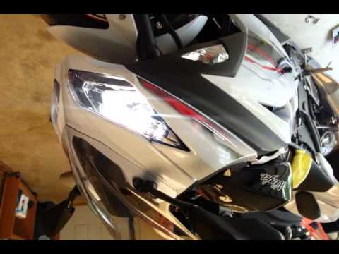 Ninja 300 Philips White Light Diamond Vision H7 - YouTube