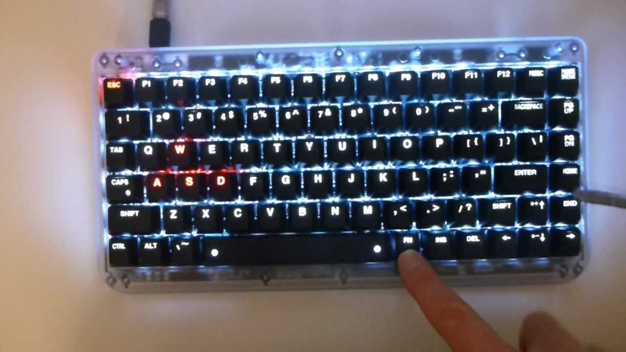 Deck 82 Keyboard with white and red led - dimm level 1-7 - YouTube