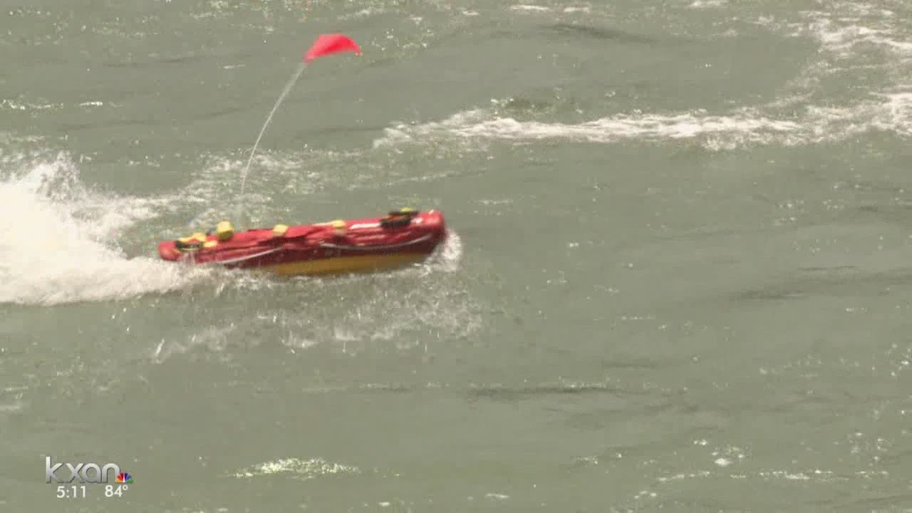 Austin firefighters use remote controlled boat for rescues - YouTube