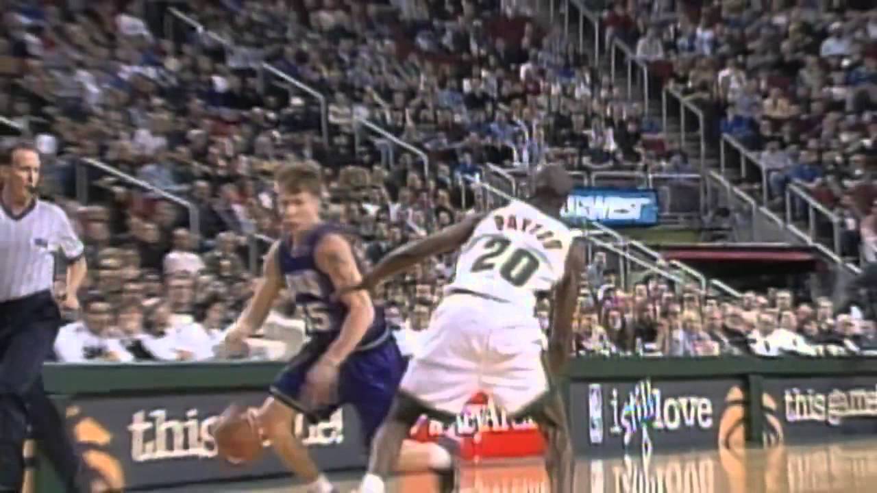 Jason Williams Impresses Payton with Sick Crossover - YouTube