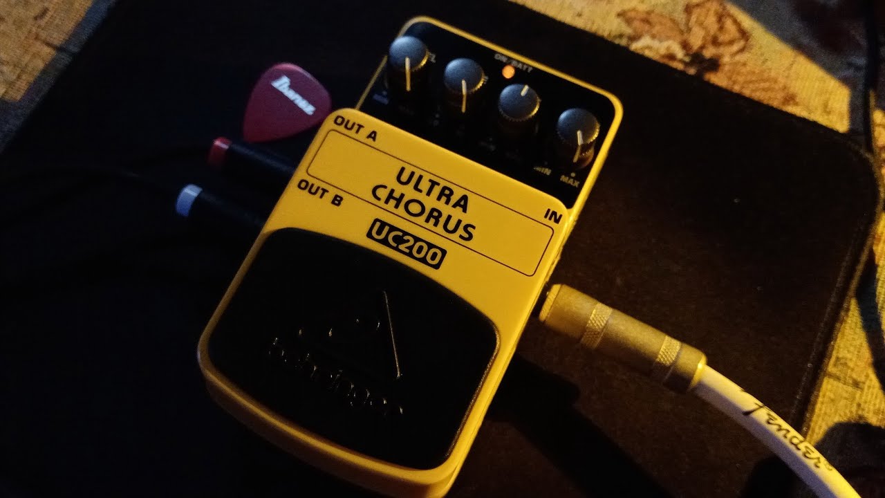 Behringer UC200 Ultra Chorus Test (Real Stereo) - YouTube
