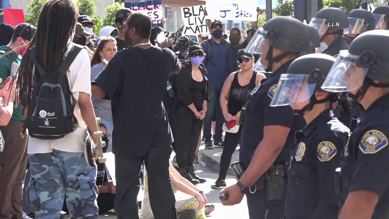 Large Crowd Protesting Ends with Looting / Long Beach CA 5.31.20 - YouTube