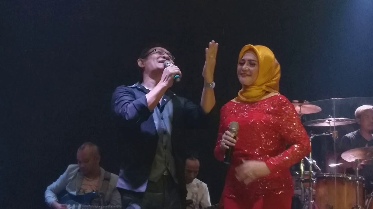 AVENT CHRISTIE Feat WIEKE WIDOWATI - Disini Hanya Ada Cintamu /Cipt ...