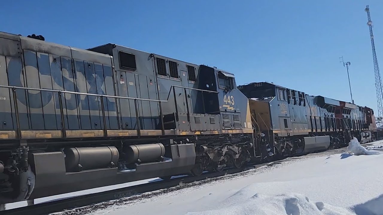 CSX YN2 ac4400cw third trailing on diesel fuel train in Ladysmith wi 2 ...
