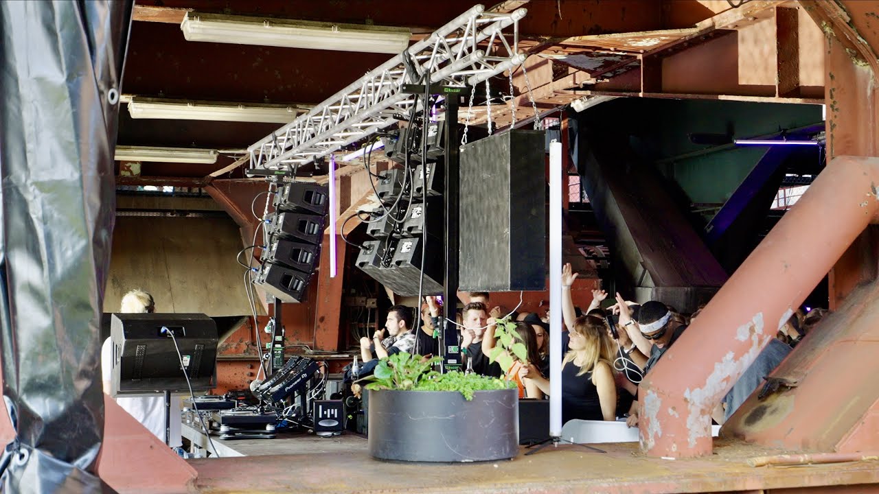 AMAZING INDUSTRIAL RAVE LOCATION - YouTube